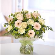 Peach Perfection Sumo Flowers Florist Newbury